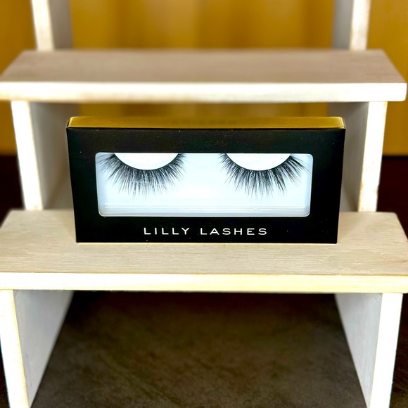 Lilly Lashes | Makeup | New Lilly Lashes Faux Mink Lashes Chicago Style ...